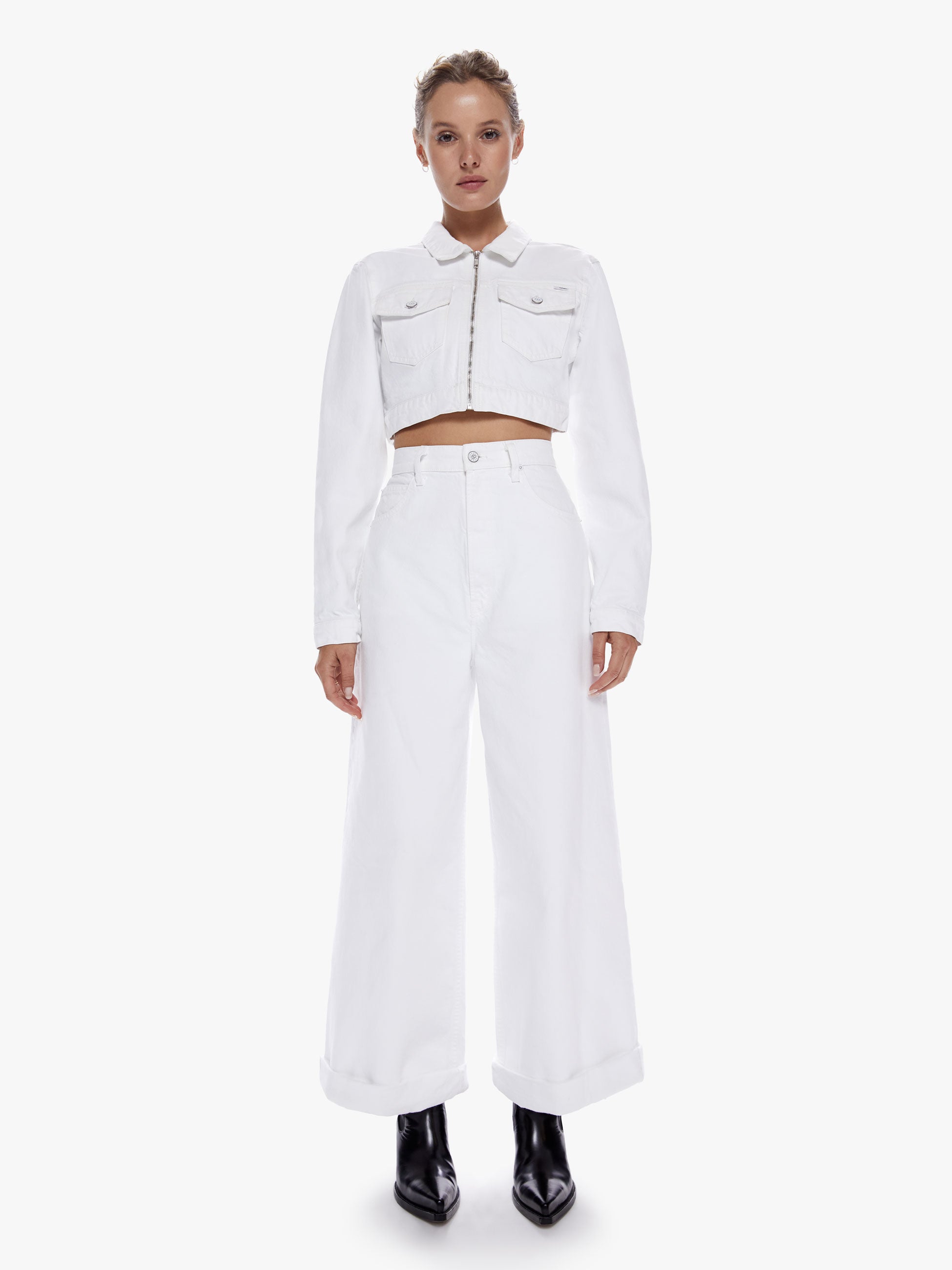 THE CHICLET ZIP CROP STICKY RICE | MOTHER DENIM